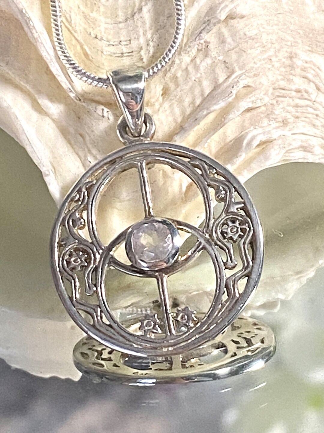 Quartz Crystal Chalice Well Design Hand Crafted 925 Sterling Silver Pendant With Free 18 Inch ...