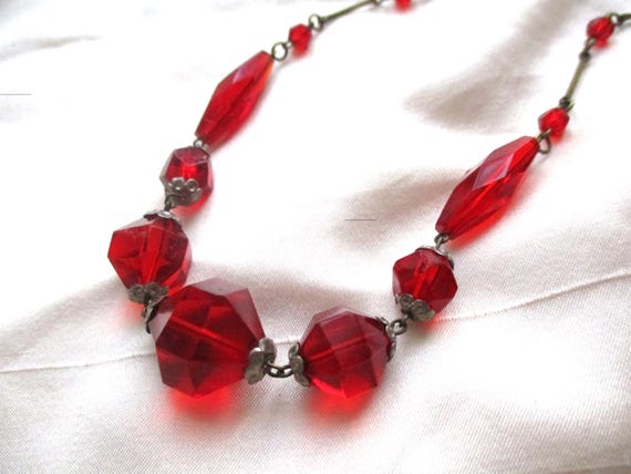 SIGNED CZECHOSLOVAKIA Art Deco Era Cherry Red Cuboid … - Gem