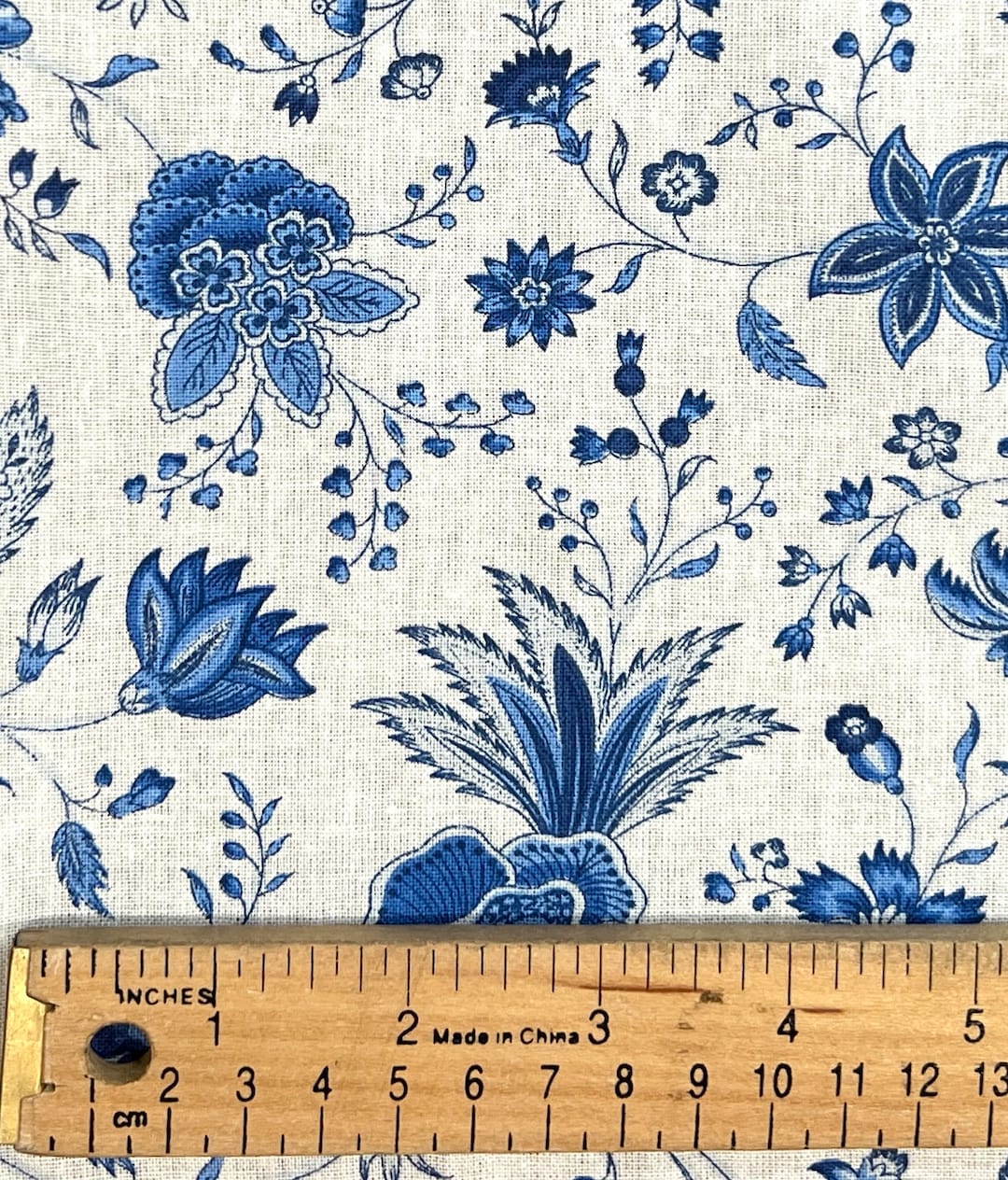 French Provence Floral Cotton Fabric in Blue and White | Approx. 62 ...