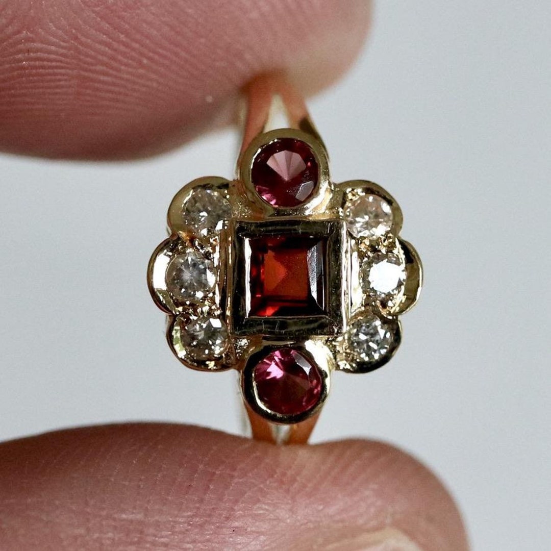 St. Nicholas 14k Gold Garnet and Diamond Ring - Etsy
