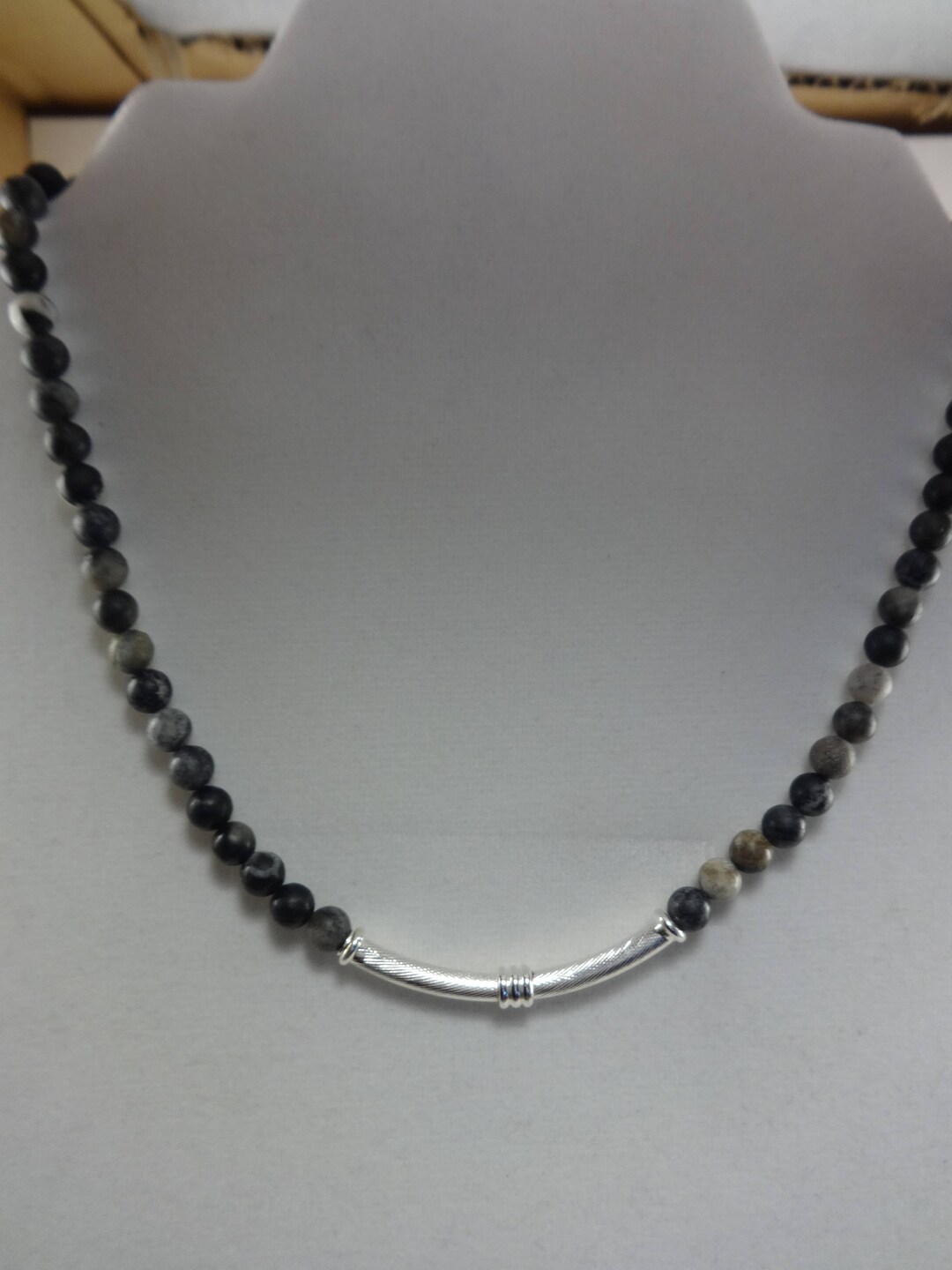 Single Strand Black Network Stone Necklace - Etsy