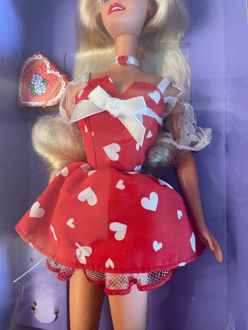 1996 Barbie Valentine Romance Barbie Special Edition 14361 Blonde ...