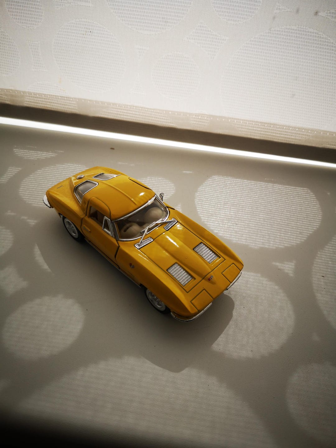 Chevrolet Corvette 1963, Metal Toy Car Model. Lovely Collectible Item ...