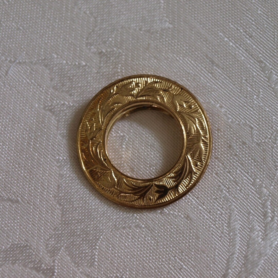 Circular Gold Scarf Clip - Etsy