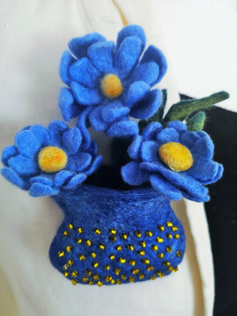 Jug of Flowers Felted Brooch, Blue Flower Pin, Wool Jewellery, Merino ...
