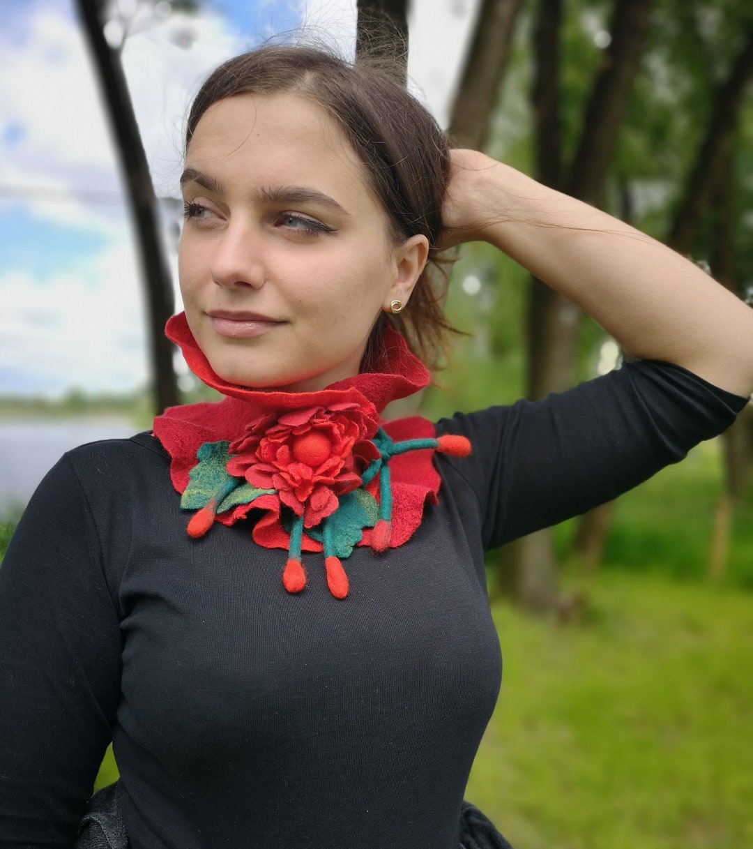 Ruffle Scarf. Fire Red Wavy Neck Warmer. Ruff With Flower Merino Wool ...