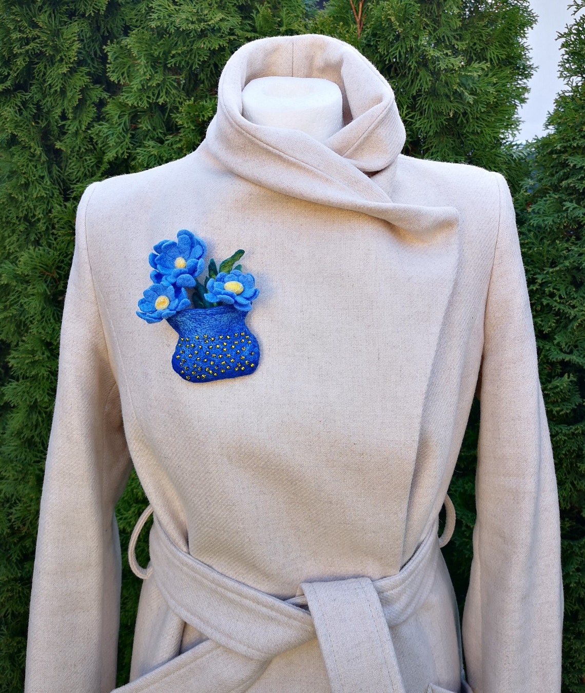 Jug of Flowers Felted Brooch, Blue Flower Pin, Wool Jewellery, Merino ...