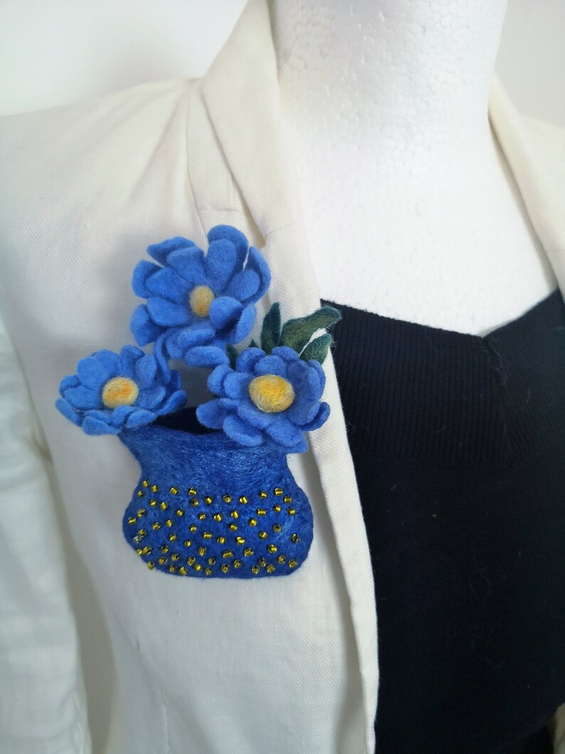 Jug of Flowers Felted Brooch, Blue Flower Pin, Wool Jewellery, Merino ...