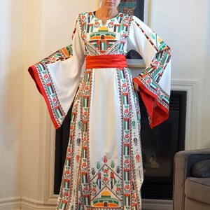 White & Red Satin Bridal/henna falasteen 7ora Palestinian Machine ...