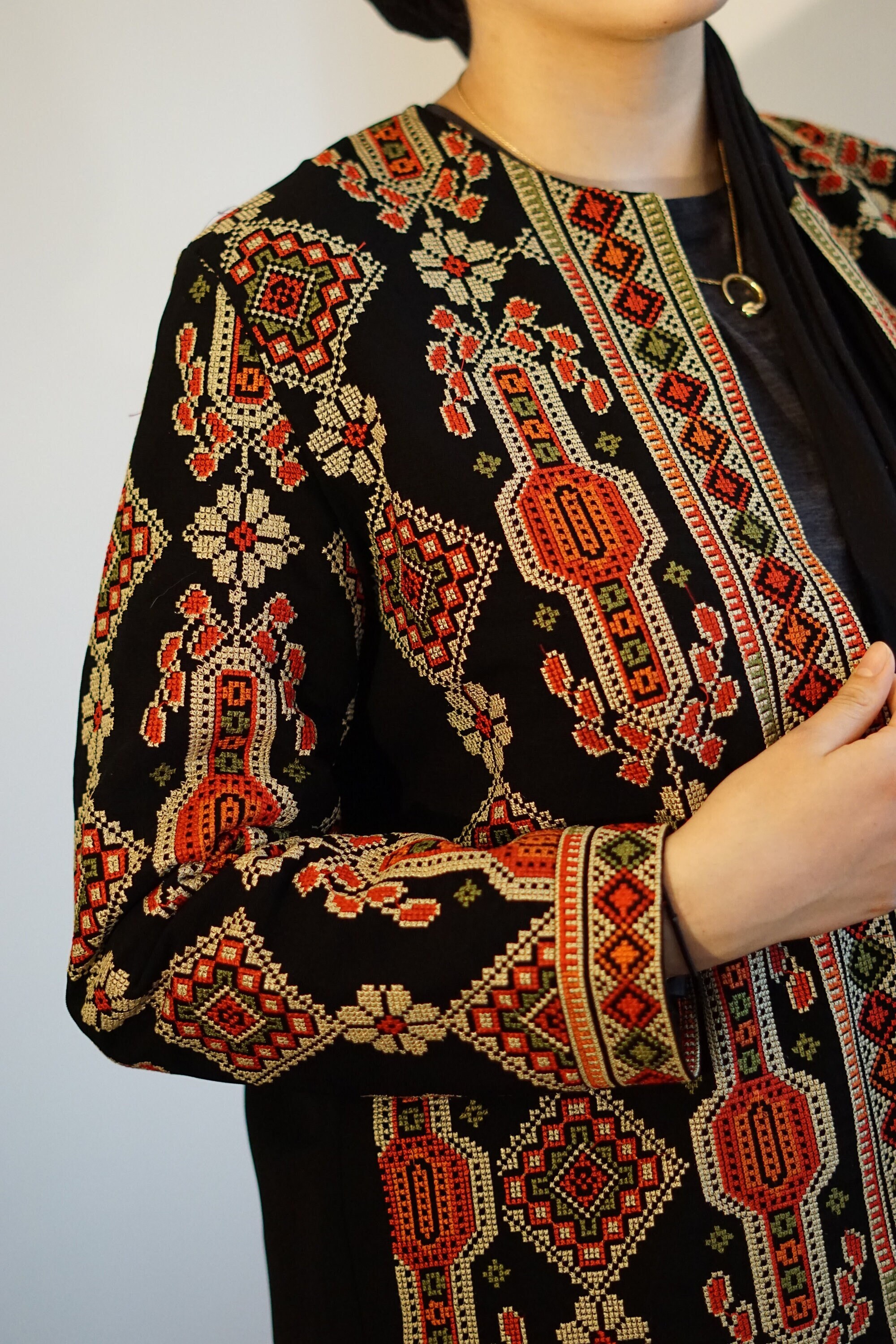 Palestinian Modern & Unique Floral Embroidery/tatreez Long Sleeve Open ...