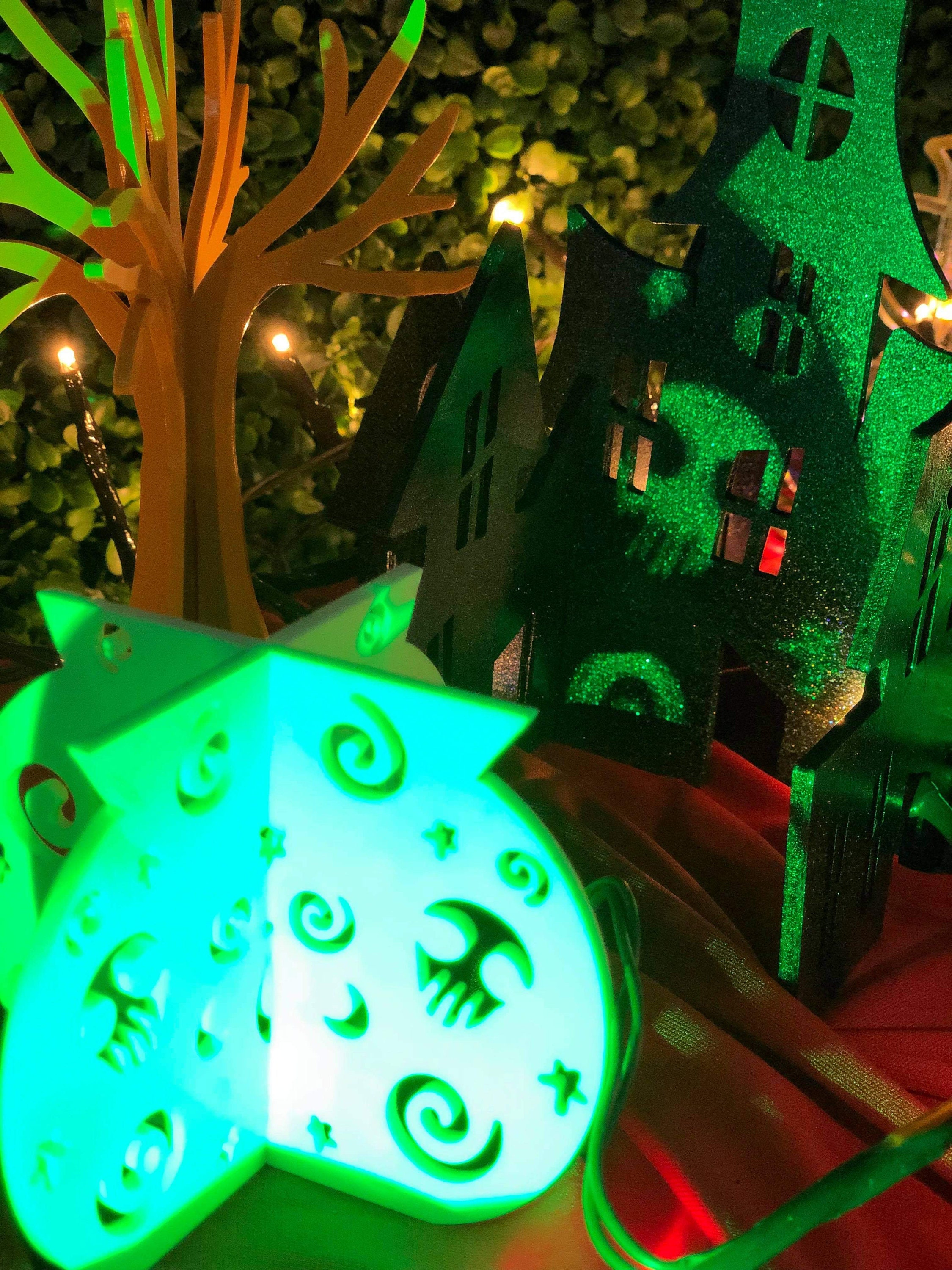 3D Halloween Scene - Haunted House, Cat, Witch Hat, Cauldron, Pumpkin ...