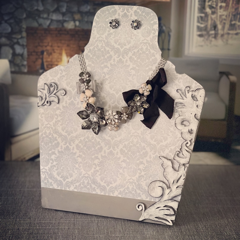 Necklace Display - Etsy