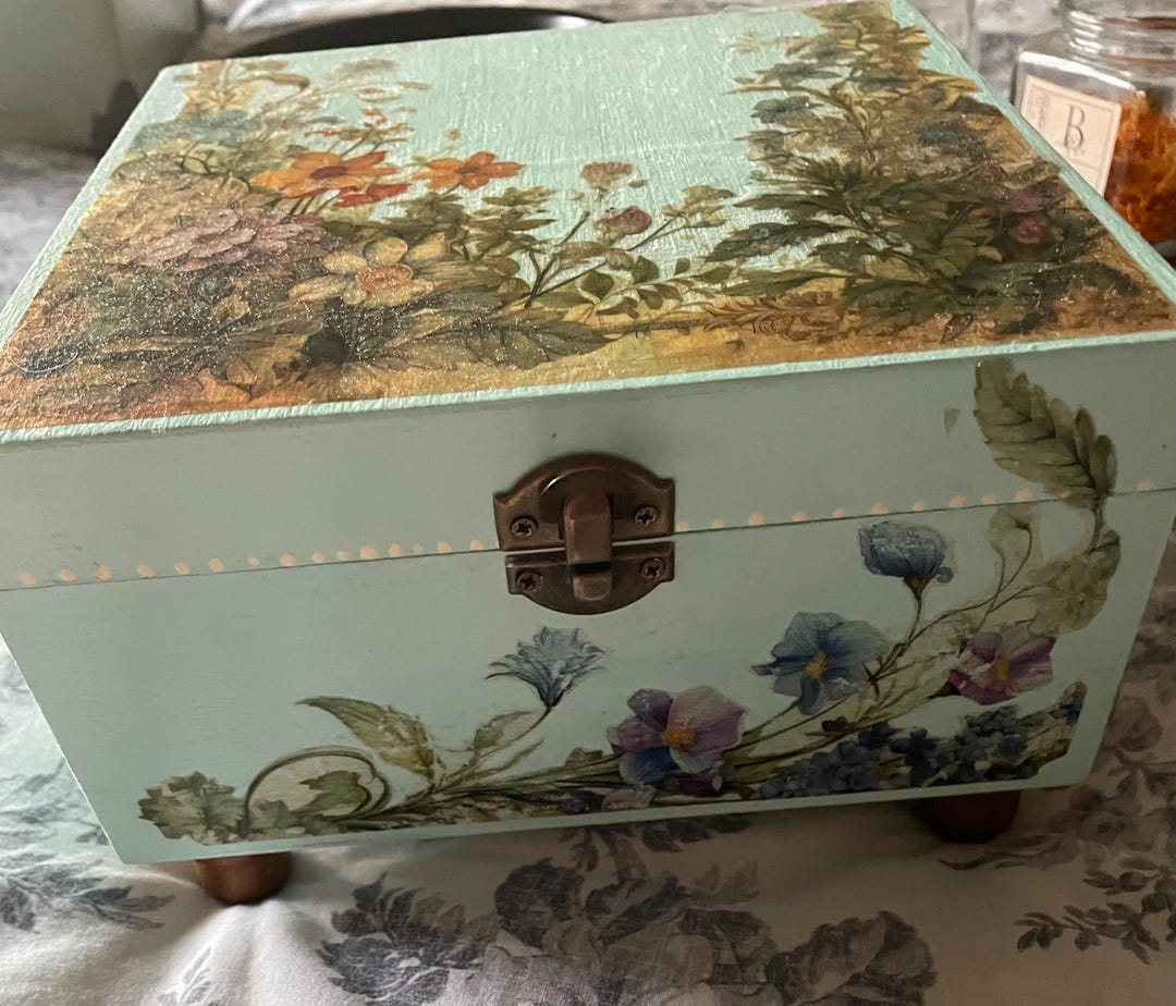 Flower Border Box - Etsy