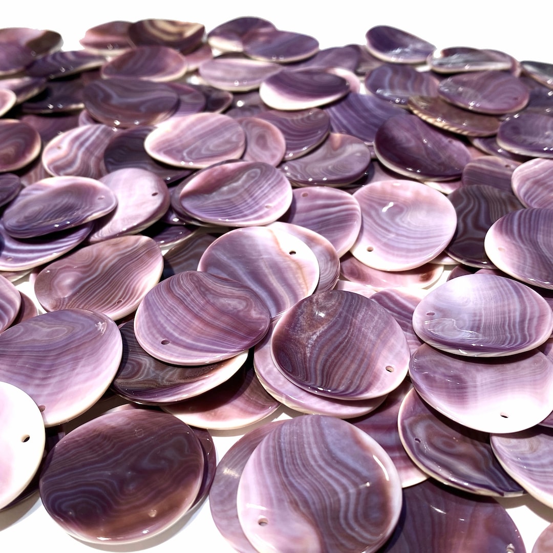 High-quality 2-tone/lavender Wampum Shell Bead Pendant From New England ...