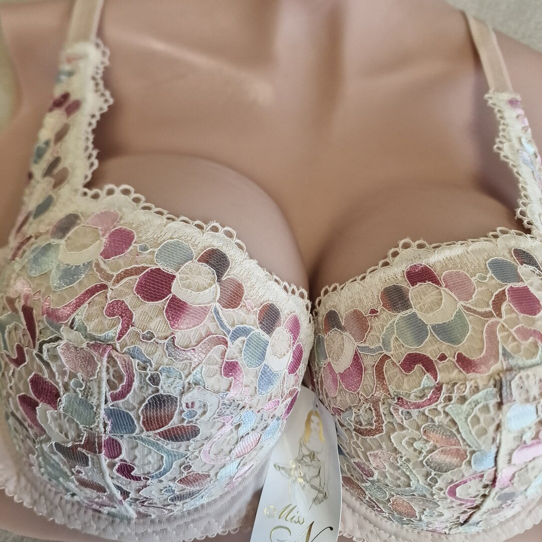 80E, 36E, Open Nipples Bra, Room for Nipples, Crotchless Lingerie, Open Cup, White Bra White ...