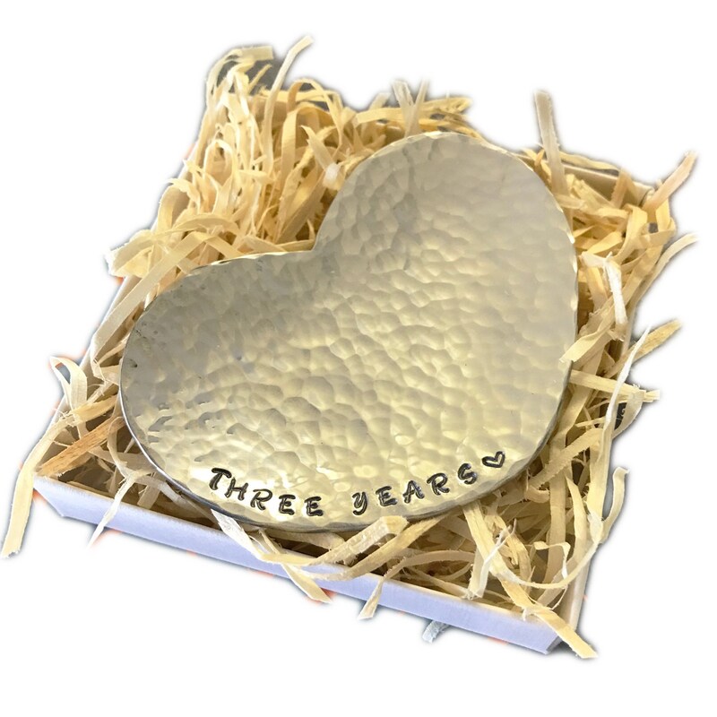 3rd Anniversary Gift - 60+ Gift Ideas for 2024