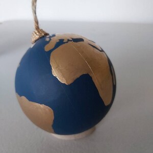 Christmas Travel Gift. Map Globe Bauble Ornament 8cm. World Map Bauble ...