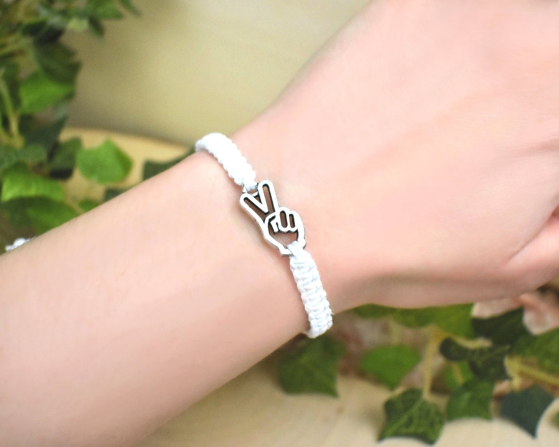 Peace Sign Hand Bracelet - Hippie Gifts for Men or Women - Adjustable ...