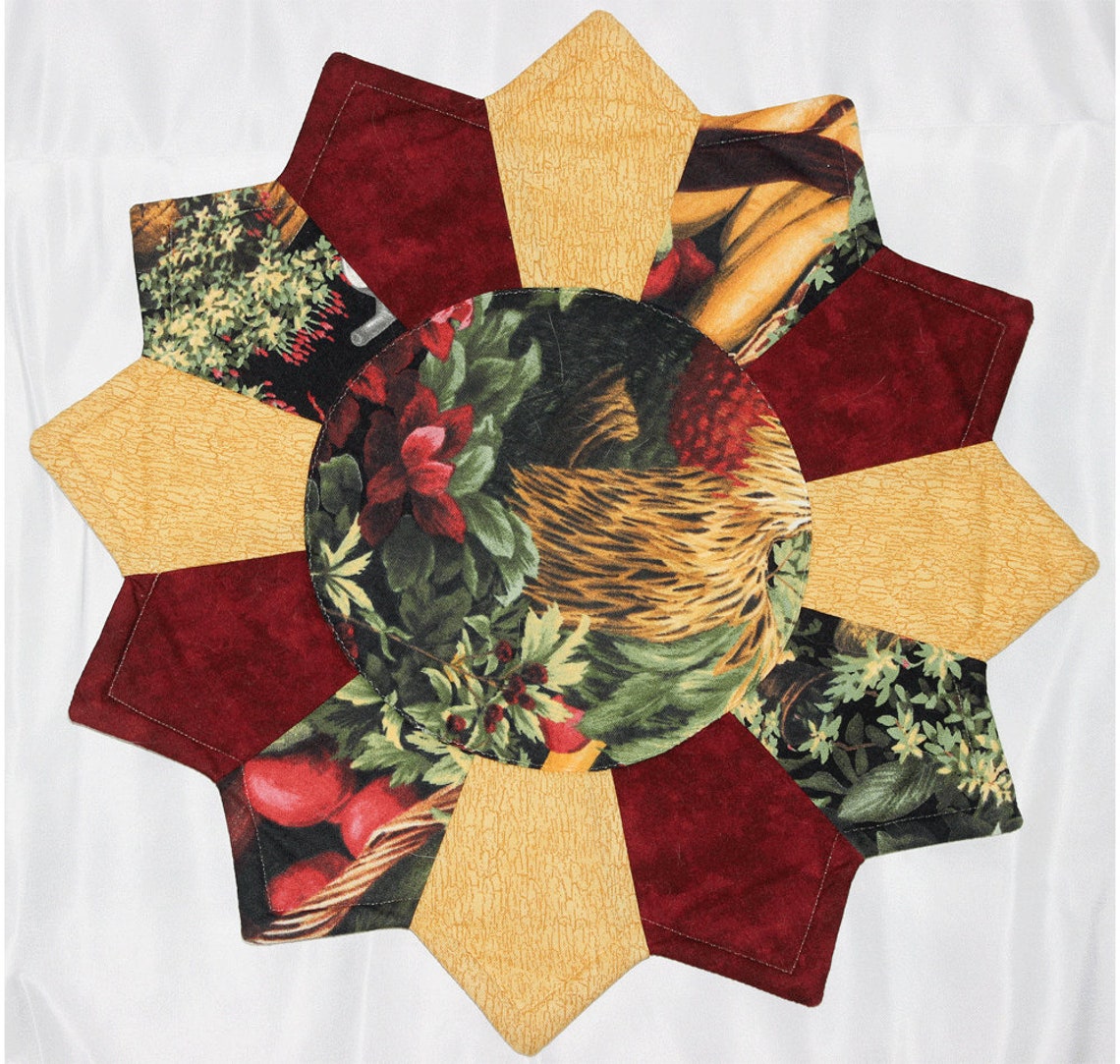 Small Quilted Centerpiece, Trivet, Quilted Table Topper, Home Decor ...