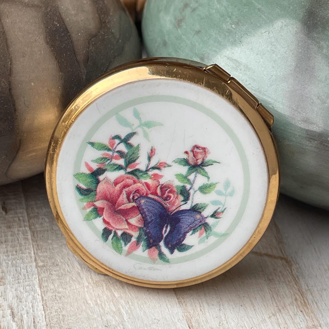 Vintage STRATTON Pill Box Flowers & Butterfly Gold Tone - Etsy