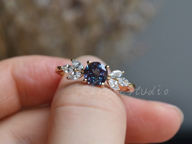 Solid 14K Gold Lab Grown Alexandrite Ring/6mm Round Cut - Etsy