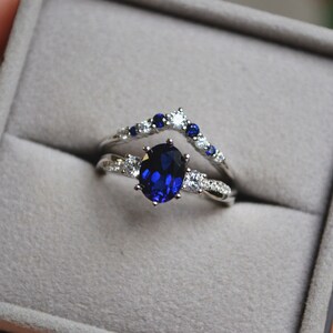 Blue Sapphire Engagement Ring Set Twist Band/ 3 Stone Ring Cluster ...