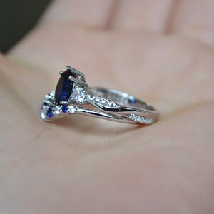 Blue Sapphire Engagement Ring Set Twist Band/ 3 Stone Ring Cluster ...