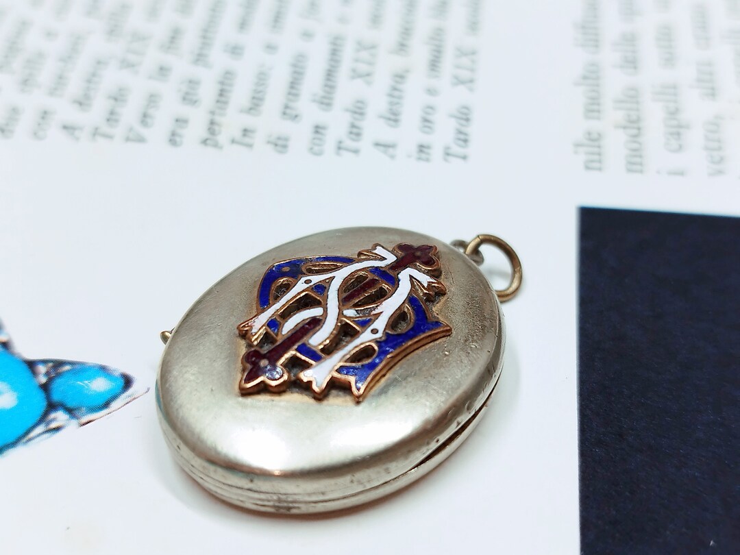 Antique Victorian Locket Photo Locket AEI Amity Eternity Infinity ...