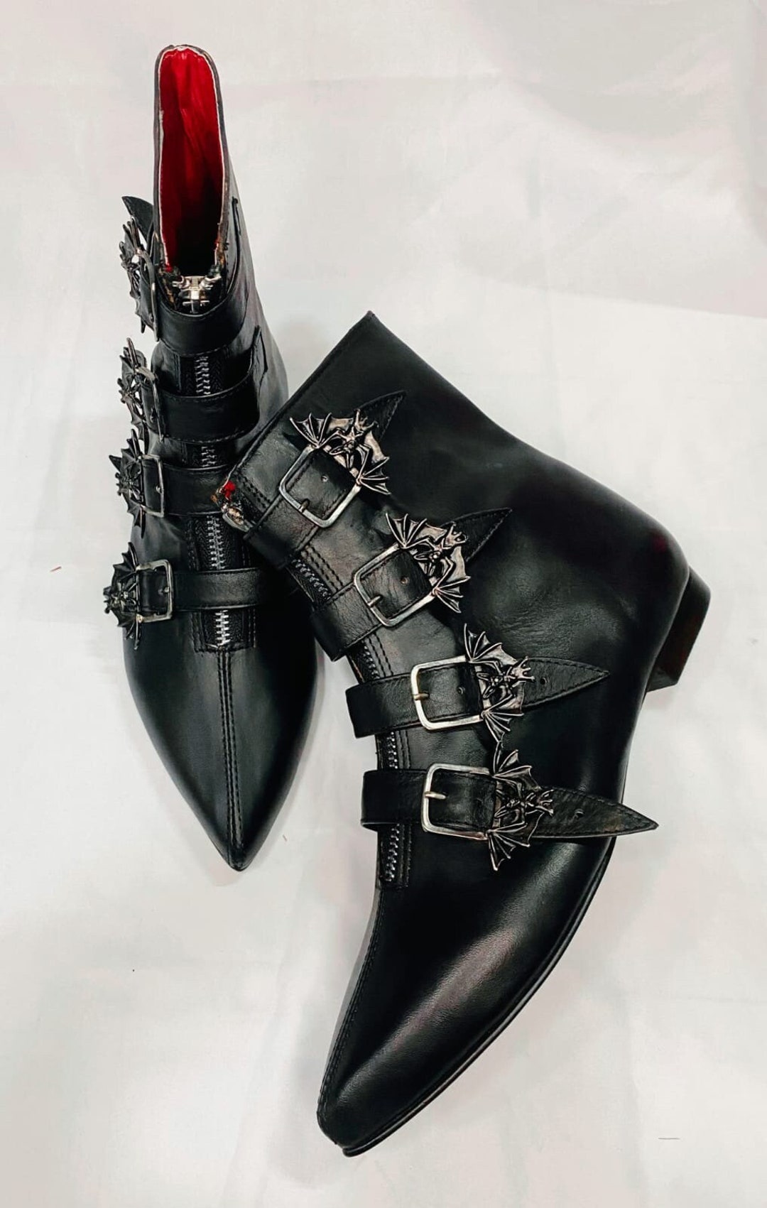 Botas Goth Classic Winkle Pickers Bat Buckles, Inspo De Los 80, Botines, Leather - Etsy