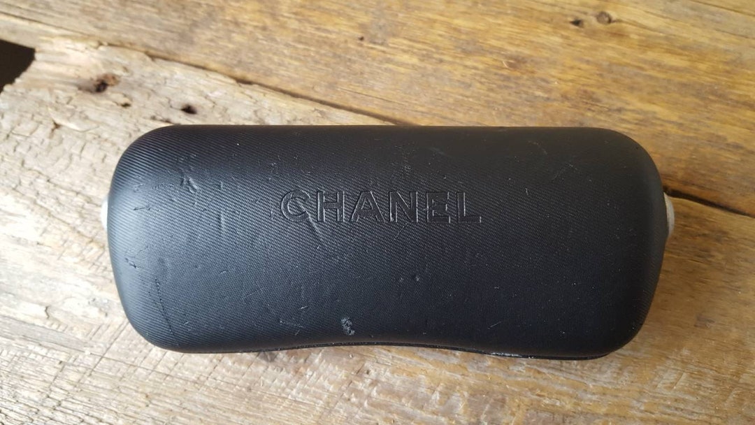 Authentic Vintage CHANEL Hard Glasses Case in Leather - Etsy