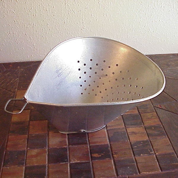 Kitchen Colander - Etsy