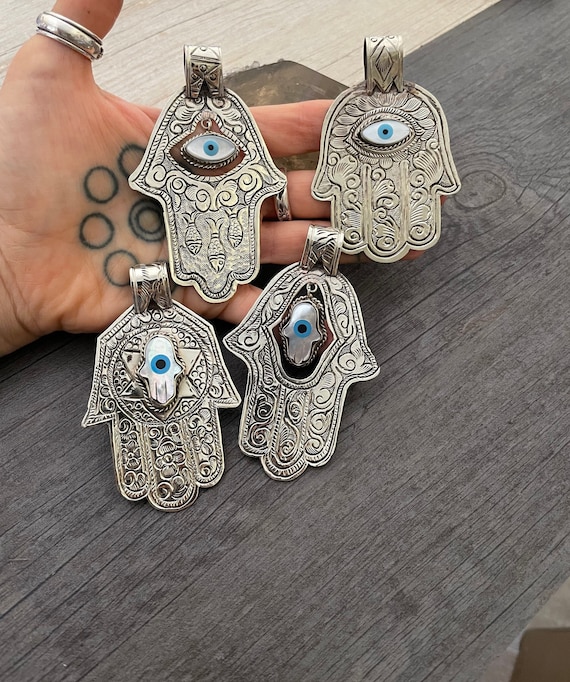 Hamsa Pendant Hamsa Necklace Evil Eye Pendant Hamsa Hand - Etsy