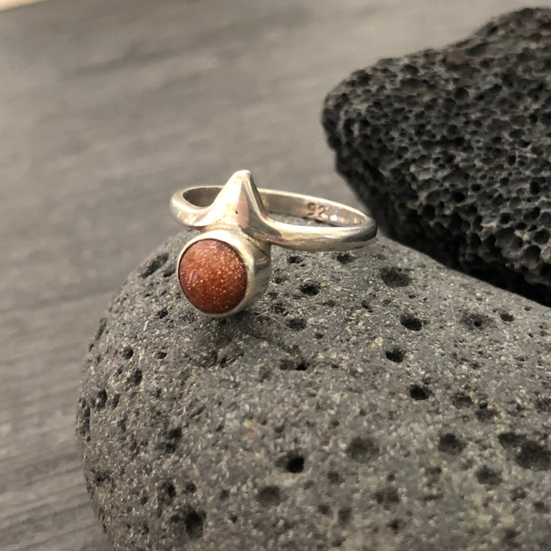Small Stone Ring - Etsy