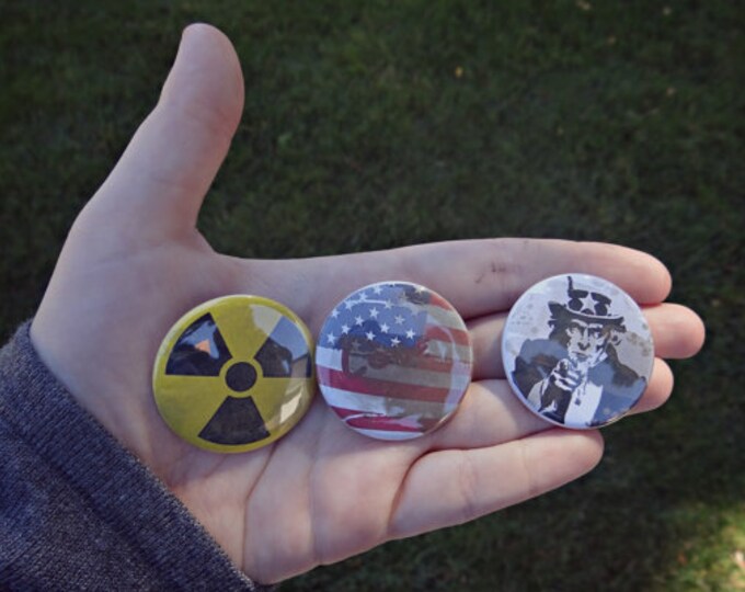 The Last of Us Set of 3 Ellie Cosplay Buttons - Etsy