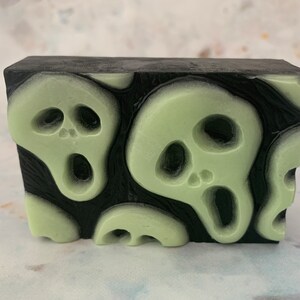Glow in the Dark Shea Butter Soap With Screaming Face Perfect Halloween ...