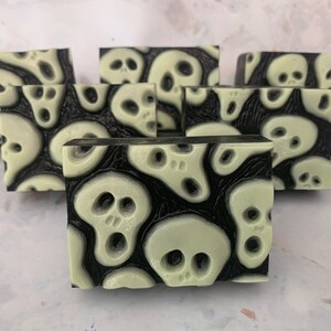 Glow in the Dark Shea Butter Soap With Screaming Face Perfect Halloween ...