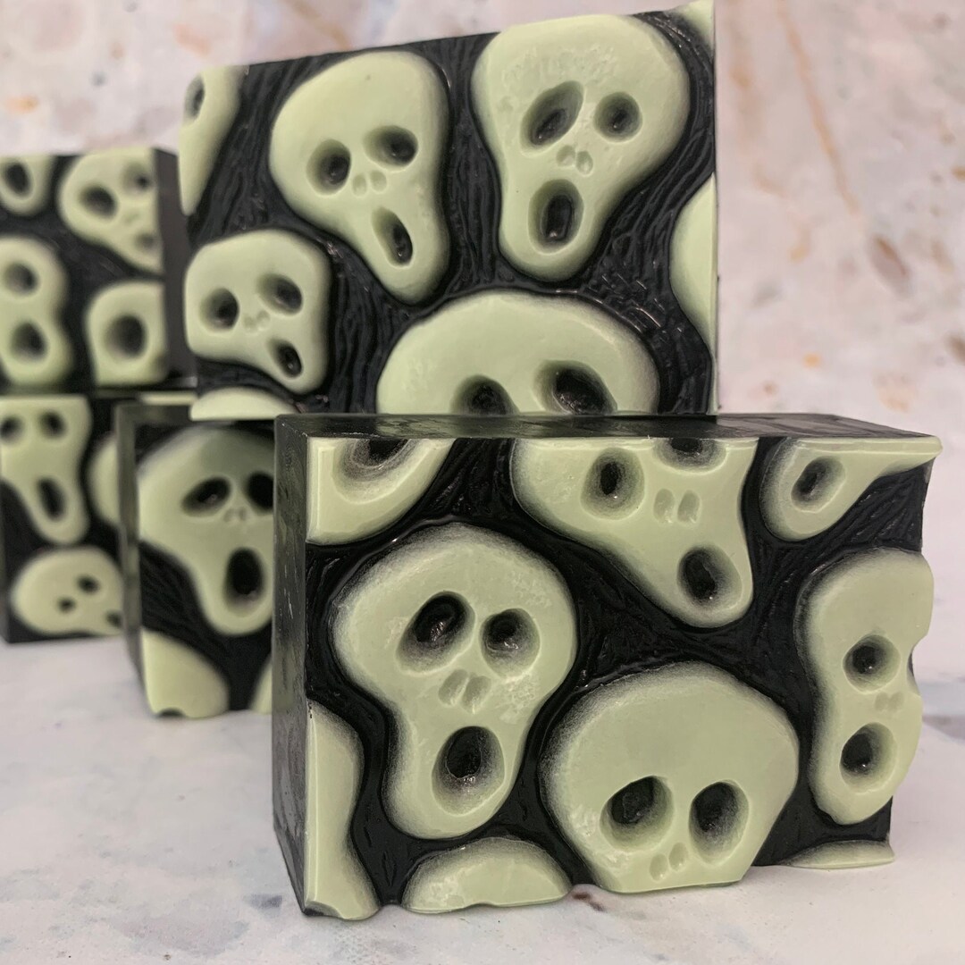 Glow in the Dark Shea Butter Soap With Screaming Face Perfect Halloween ...