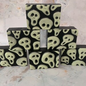 Glow in the Dark Shea Butter Soap With Screaming Face Perfect Halloween ...