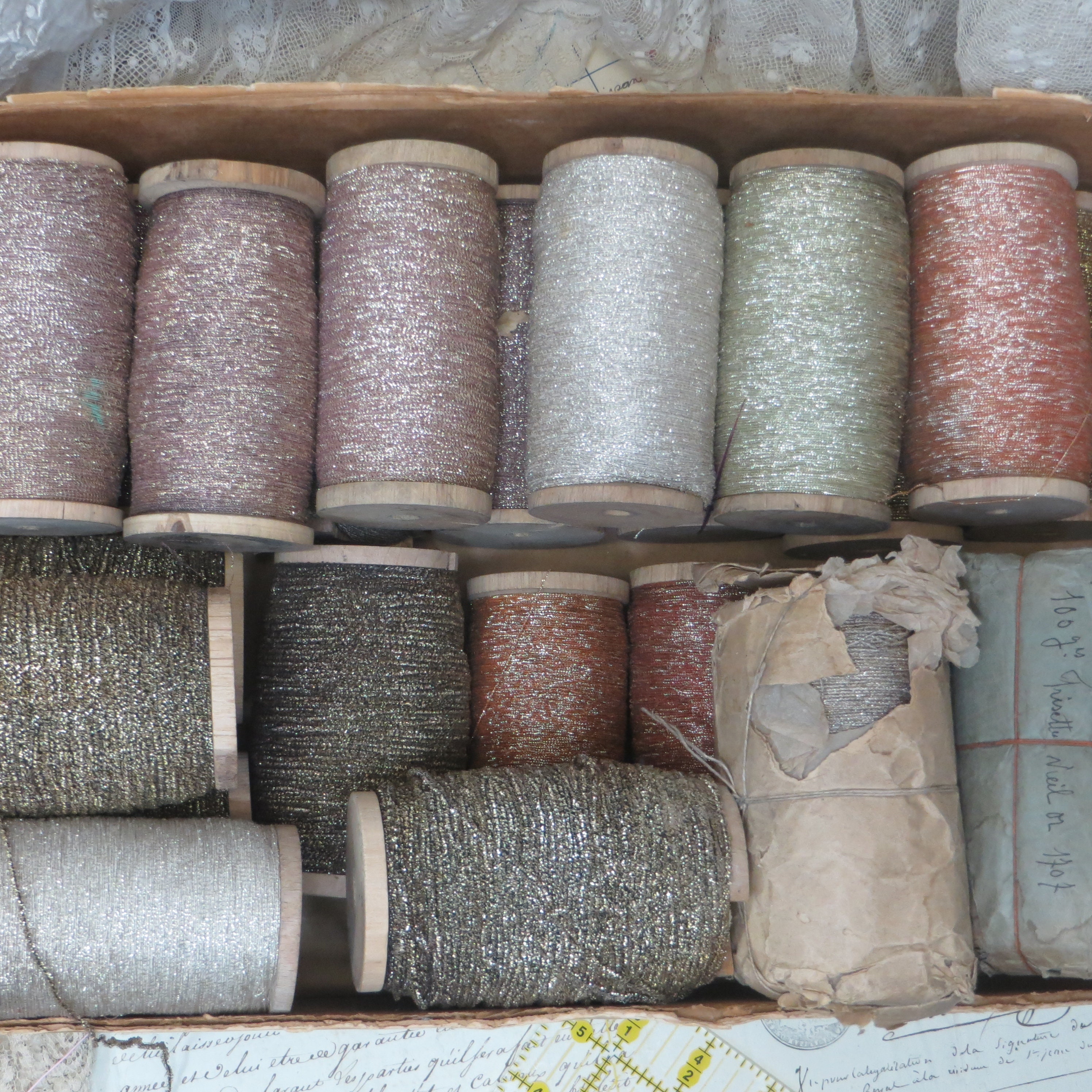 1 Spool 1920 FRENCH METALLIC SAGE Thread Tag: Metallic Floss Ombre ...