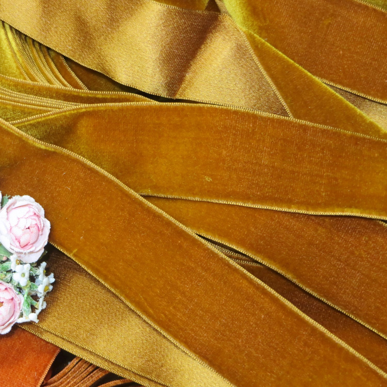 1y GOLDEN OCHRE MUSTARD Silk Velvet Ribbon 1.25 Antique | Etsy