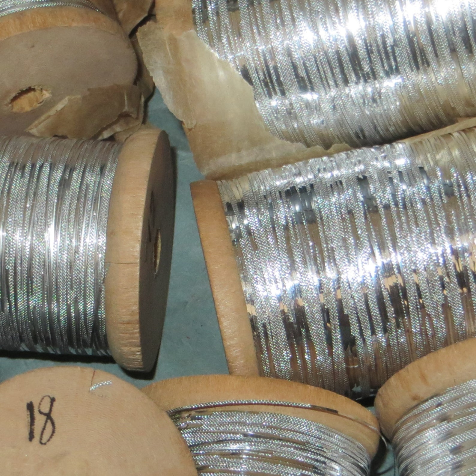 LARGE FRENCH SPOOL Fancy Silver Thread Bobbin Antique Flat Real ...