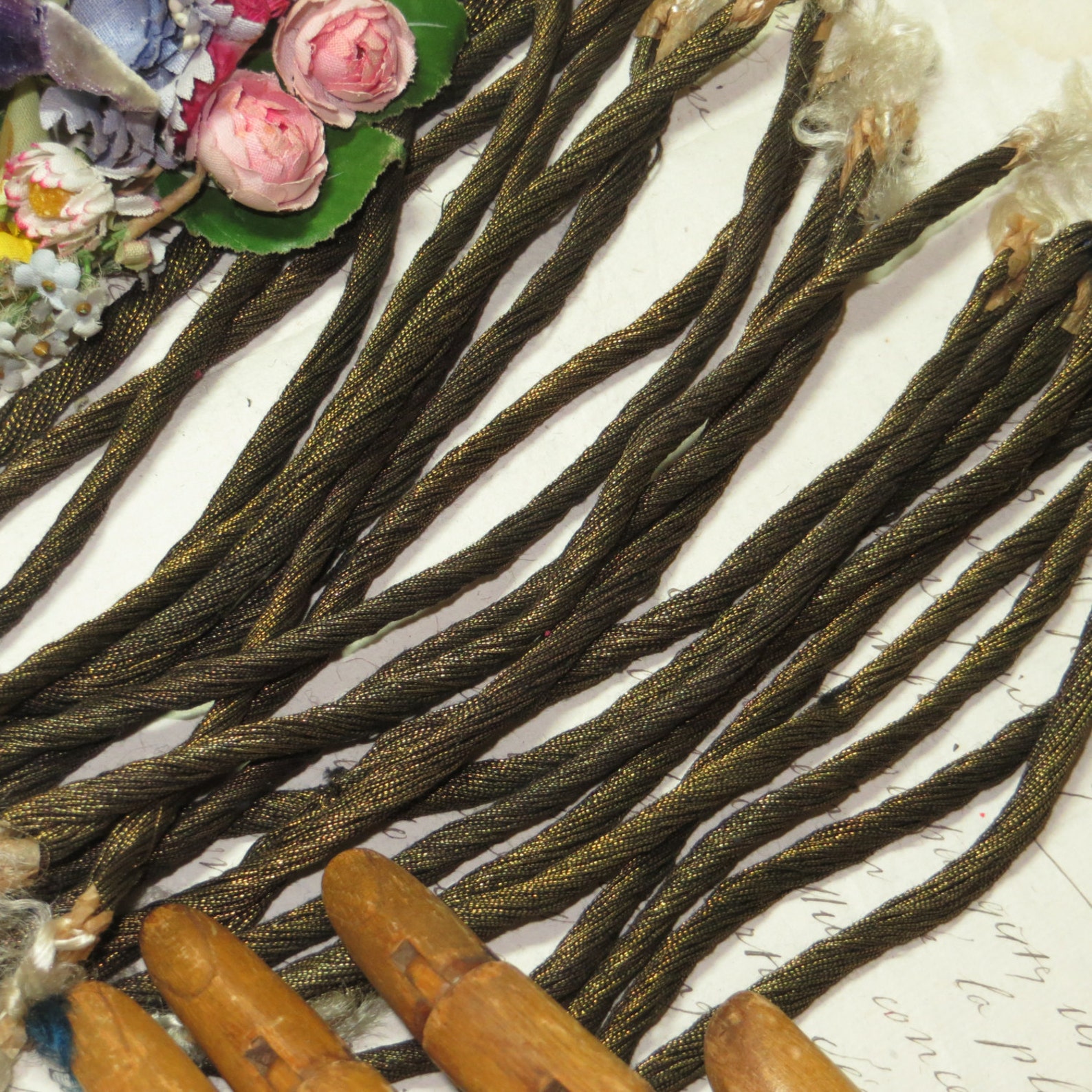 7y Skein FRENCH GOLD METAL Thread Floss Old Golden Bronze - Etsy