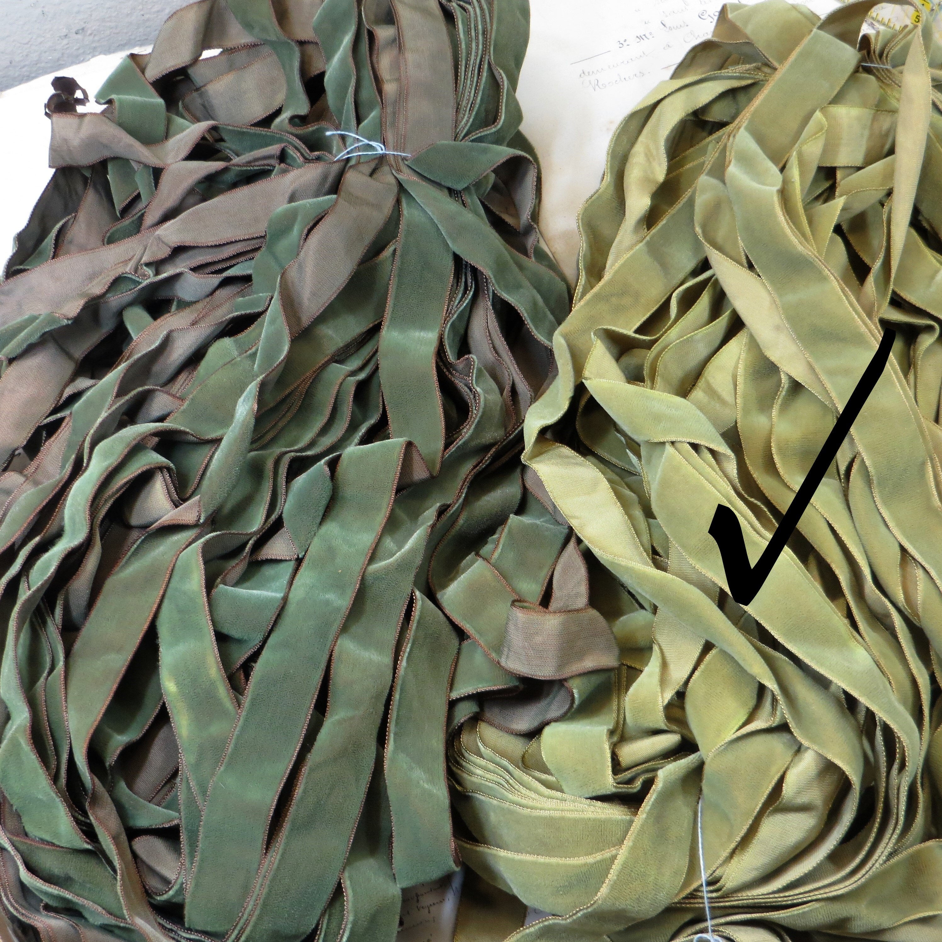 1y CHARTREUSE OMBRE GREEN Velvet Ribbon tag: 7/8 French | Etsy