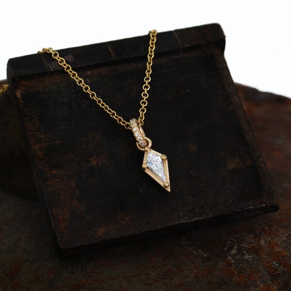 Kite Necklace - Etsy