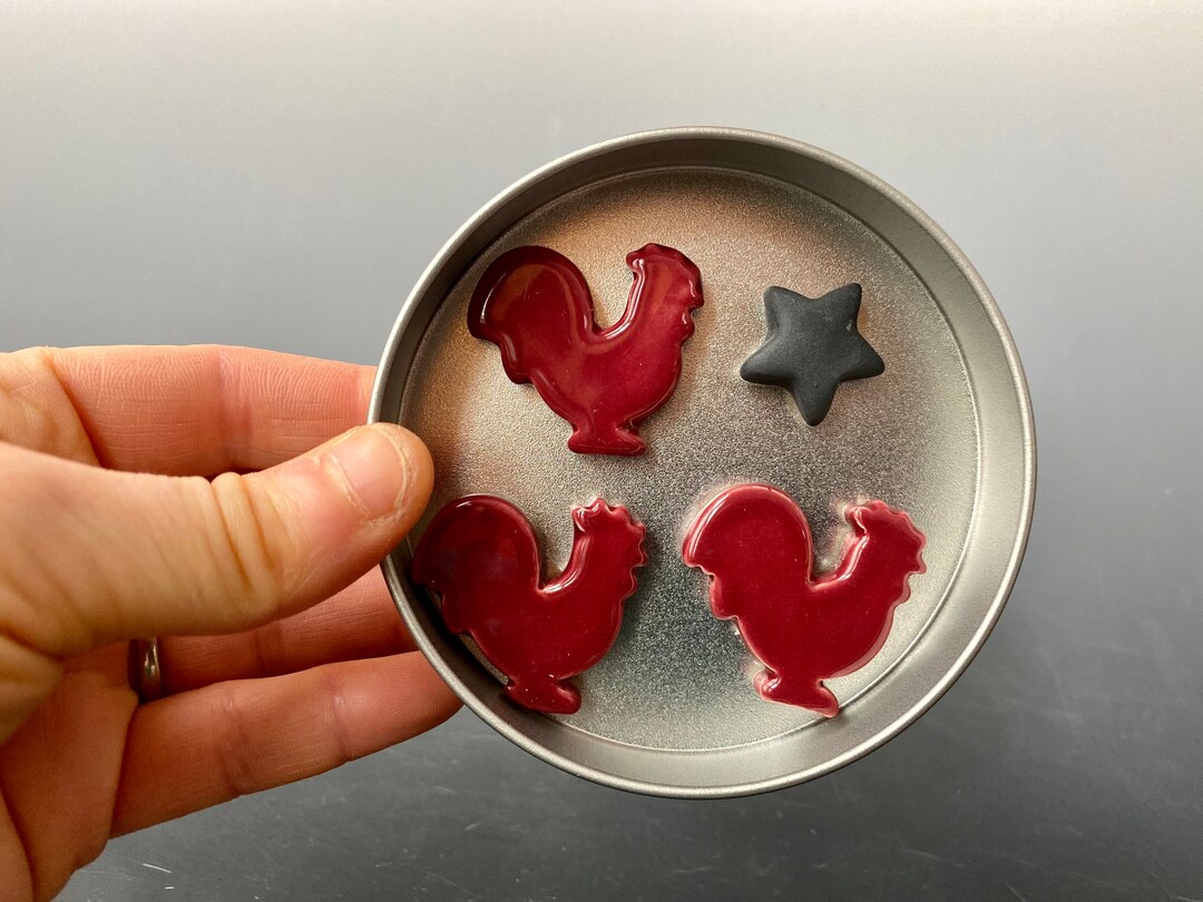 Chicken Magnets in Tin With Star- Ceramic Rooster Magnets- Pottery ...