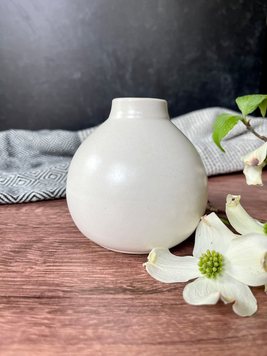 White Bud Vase Minimalist Ceramic Vase, Modern Decor, White Pottery ...