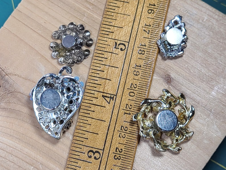 Vintage Rhinestone Flower Magnets, Set of 4 Sparkly Fridge Decor Gift ...