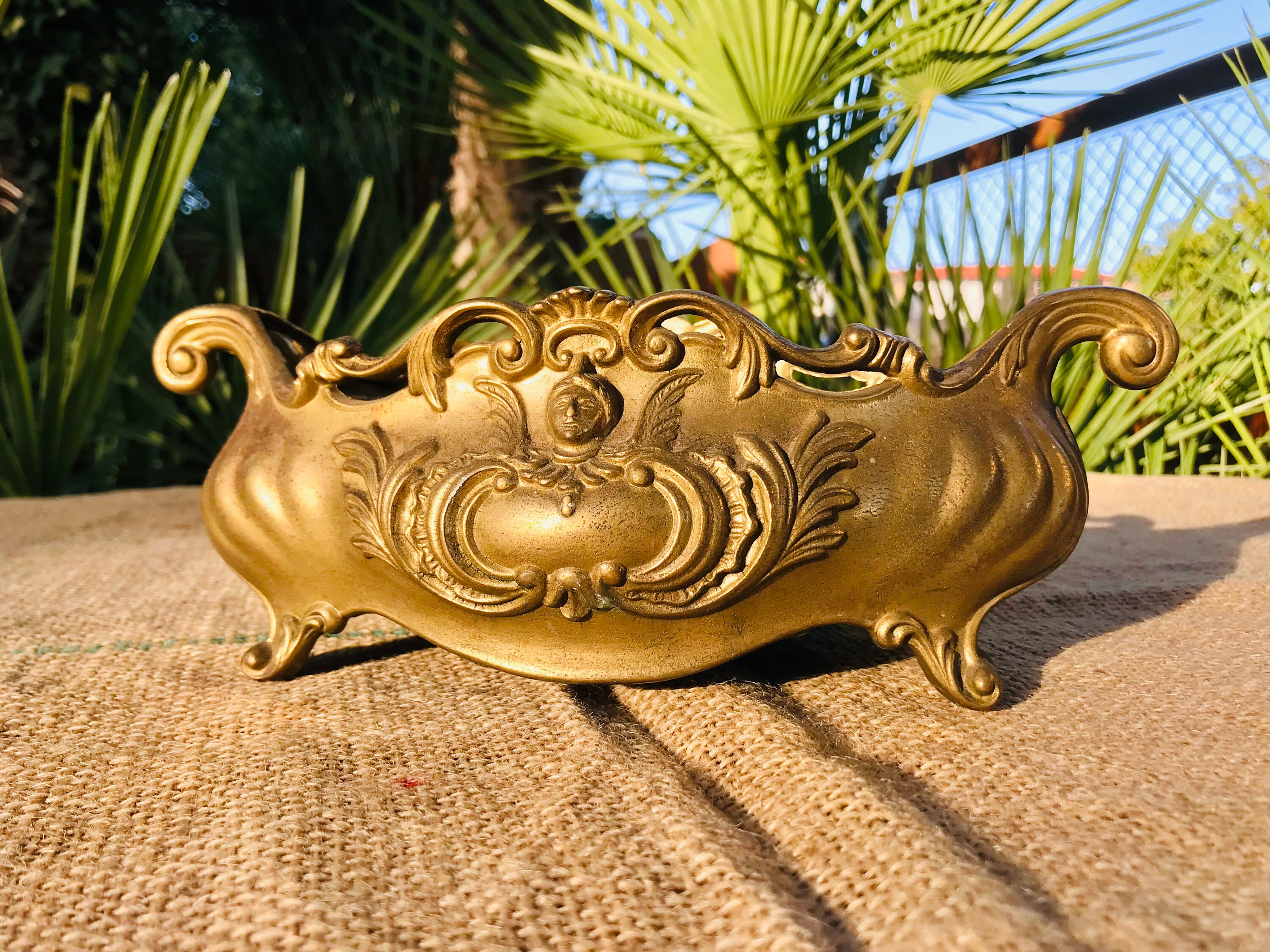 LINDA JARDINERA De BRONCE Art Nouveau Con Pátina Dorada Centro De Mesa ...