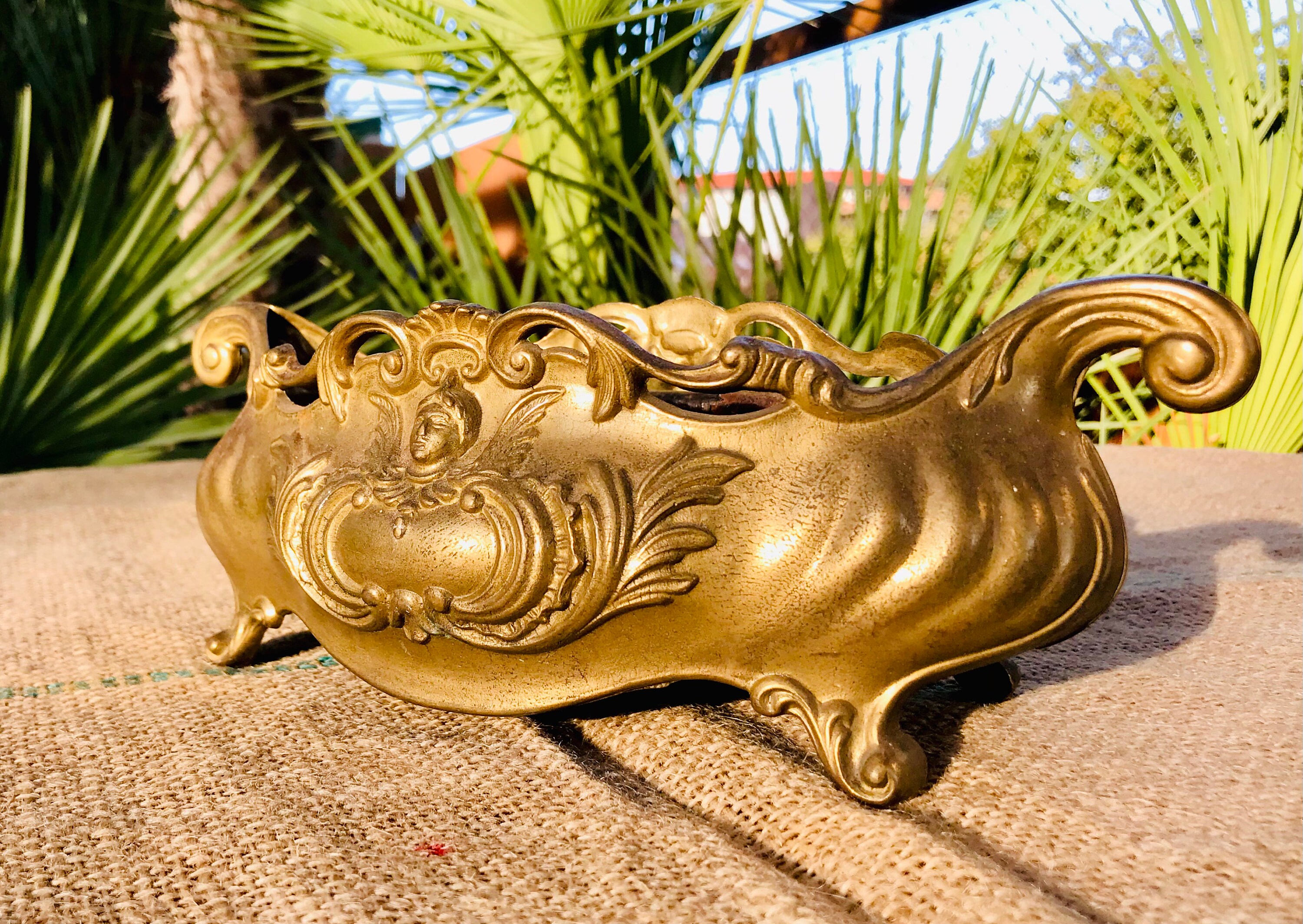 LINDA JARDINERA De BRONCE Art Nouveau Con Pátina Dorada Centro De Mesa ...