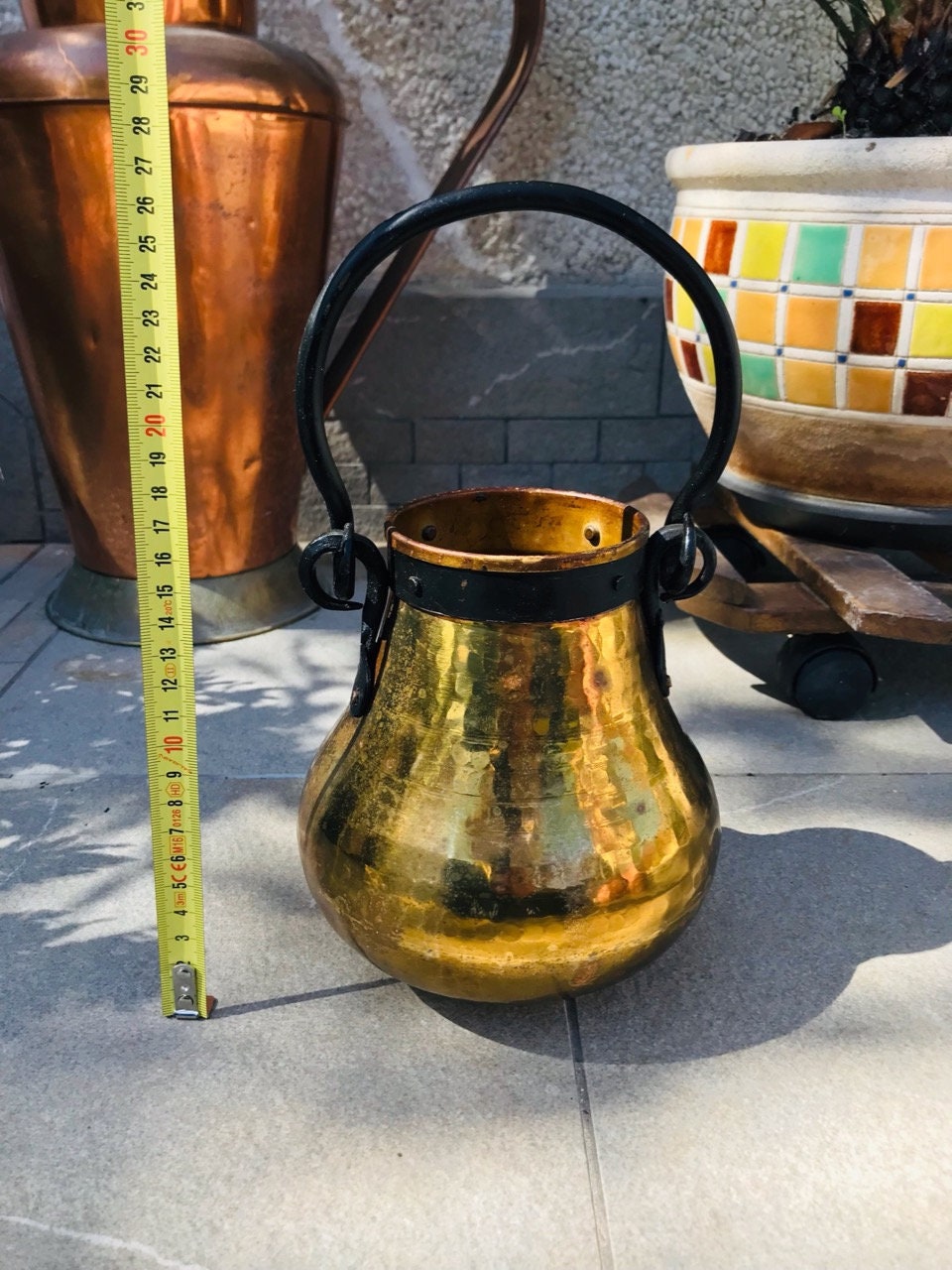 Bonito CALDERO De LATON Vintage Español Con Asa De Hierro Macetero ...